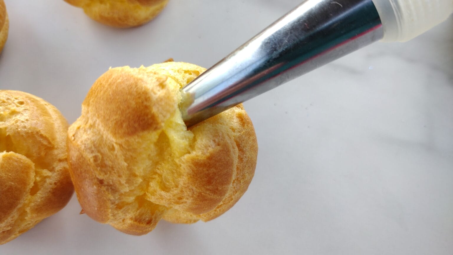Cream Puffs - THE RECIPE BOWL