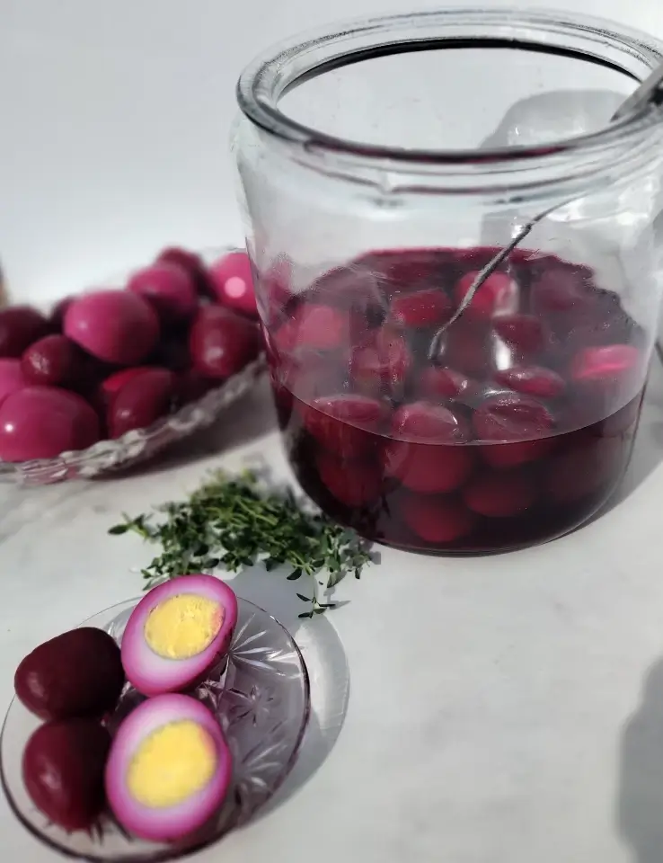 Pickled Eggs With Red Beets - THE RECIPE BOWL