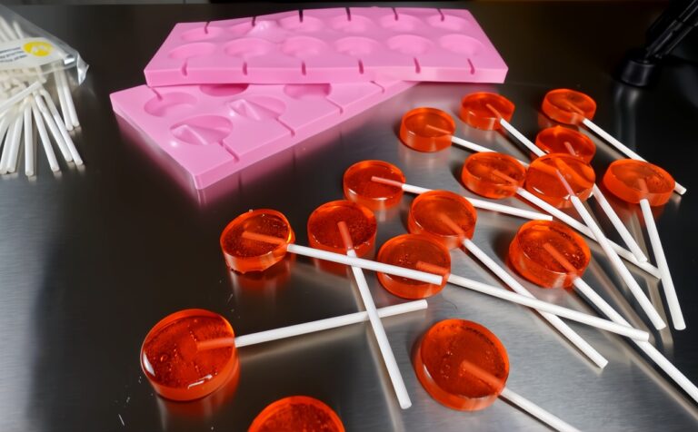 Homemade Lollipops: Easy Steps to Make Them - THE RECIPE BOWL